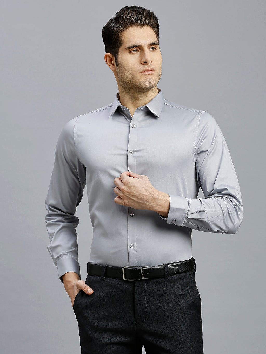Light Grey Solid 60'S Satin Lycra Slim Fit Formal Full Sleeve Shirt